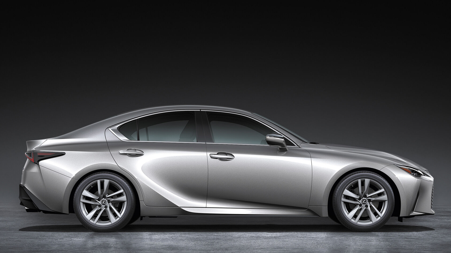 Lexus IS Exterior